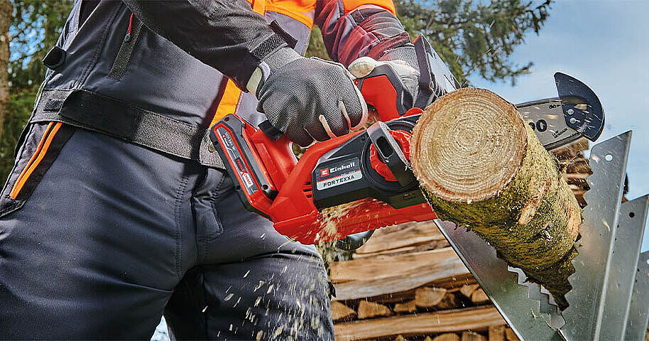 Comparison of cordless and single-handed chainsaws | Einhell Blog